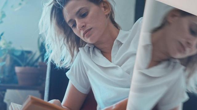 PagePage Peel Transition 🚀 | Realistic Effects with Film Impact Peel ...